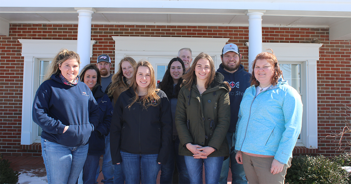 New Employees Collaborate with Experts at Select Sires